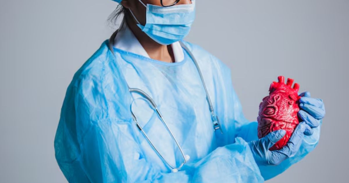 Minimally Invasive Cardiac Surgery: Benefits, Risks & Expert Tips